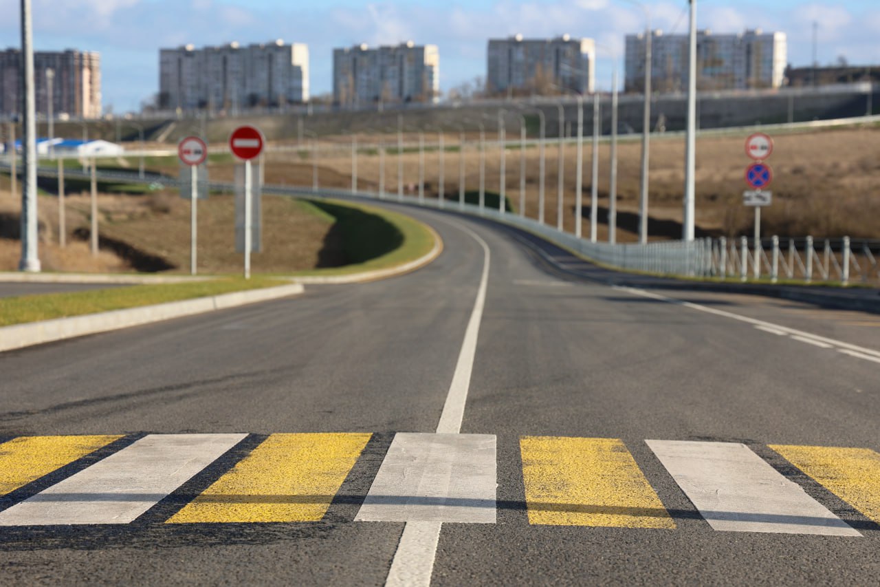 Дорогу к железнодорожной станции открыли в Керчи ::Первый Севастопольский